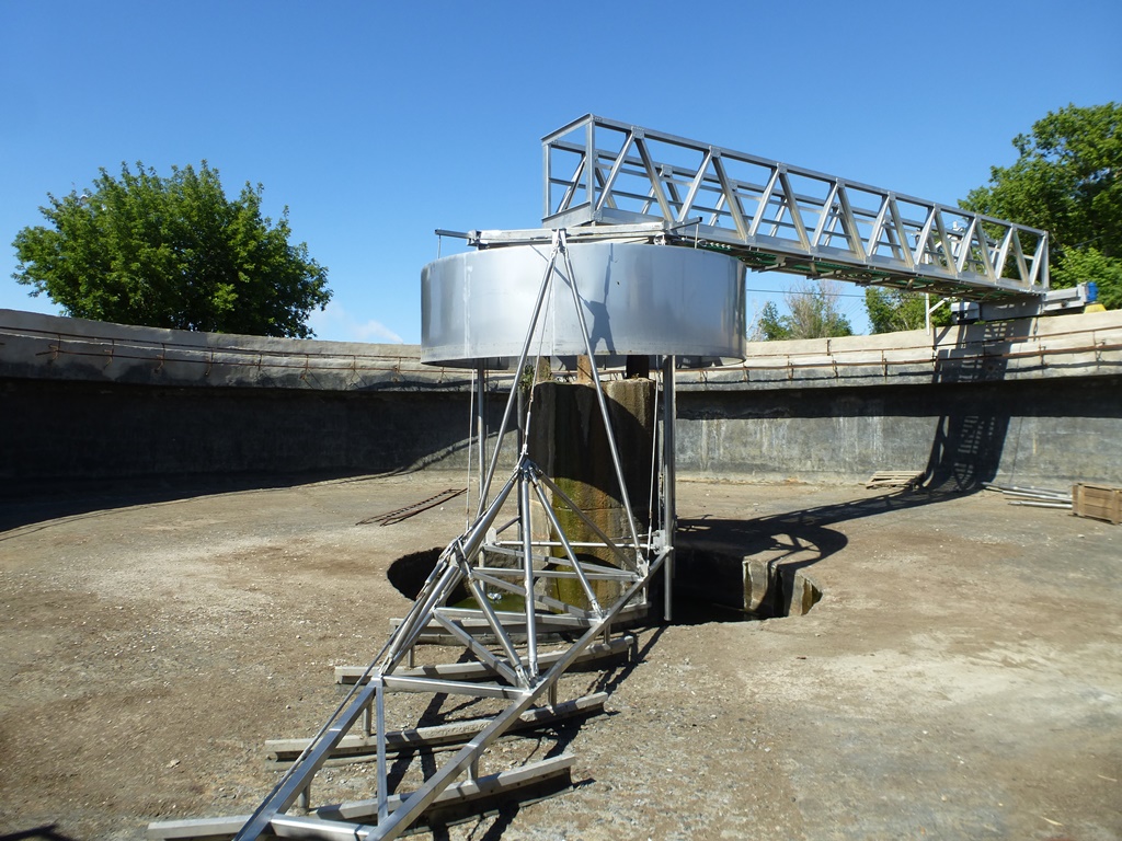 EIRP sludge scraper | Ecopolymer